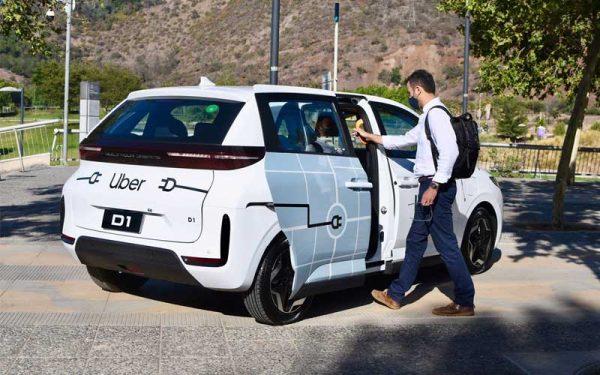 BYD y Uber presentan el primer vehículo eléctrico para la plataforma en ...