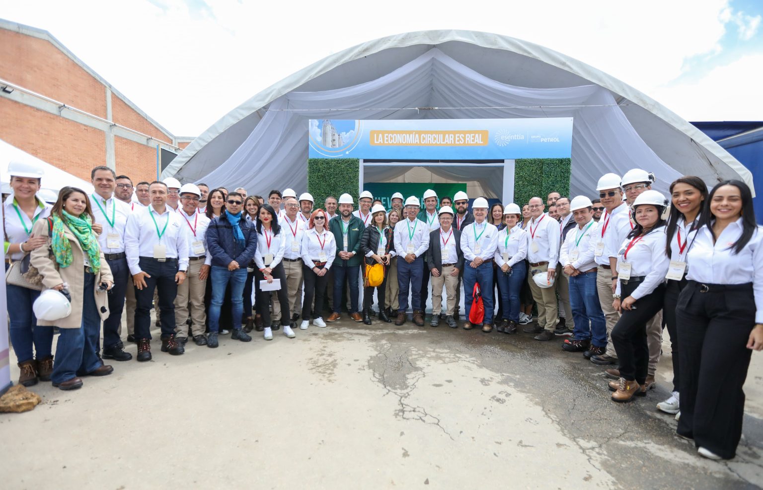 Esenttia inicia las operaciones de nueva planta de resinas plásticas ...